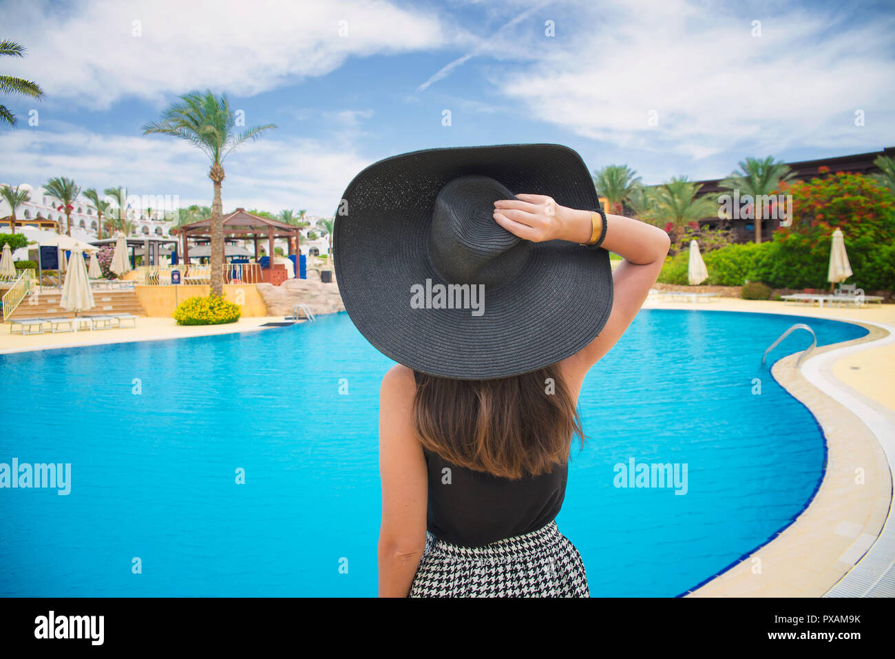 Women only pool hi-res stock photography and images - Alamy