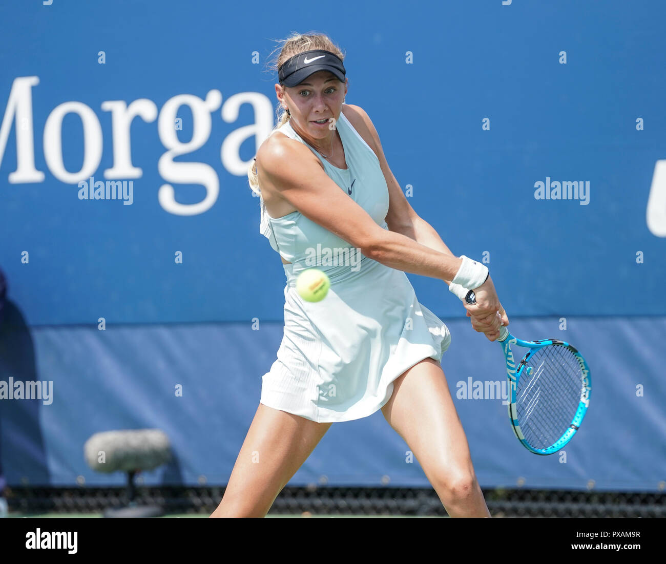 Amanda townsend hi-res stock photography and images - Alamy