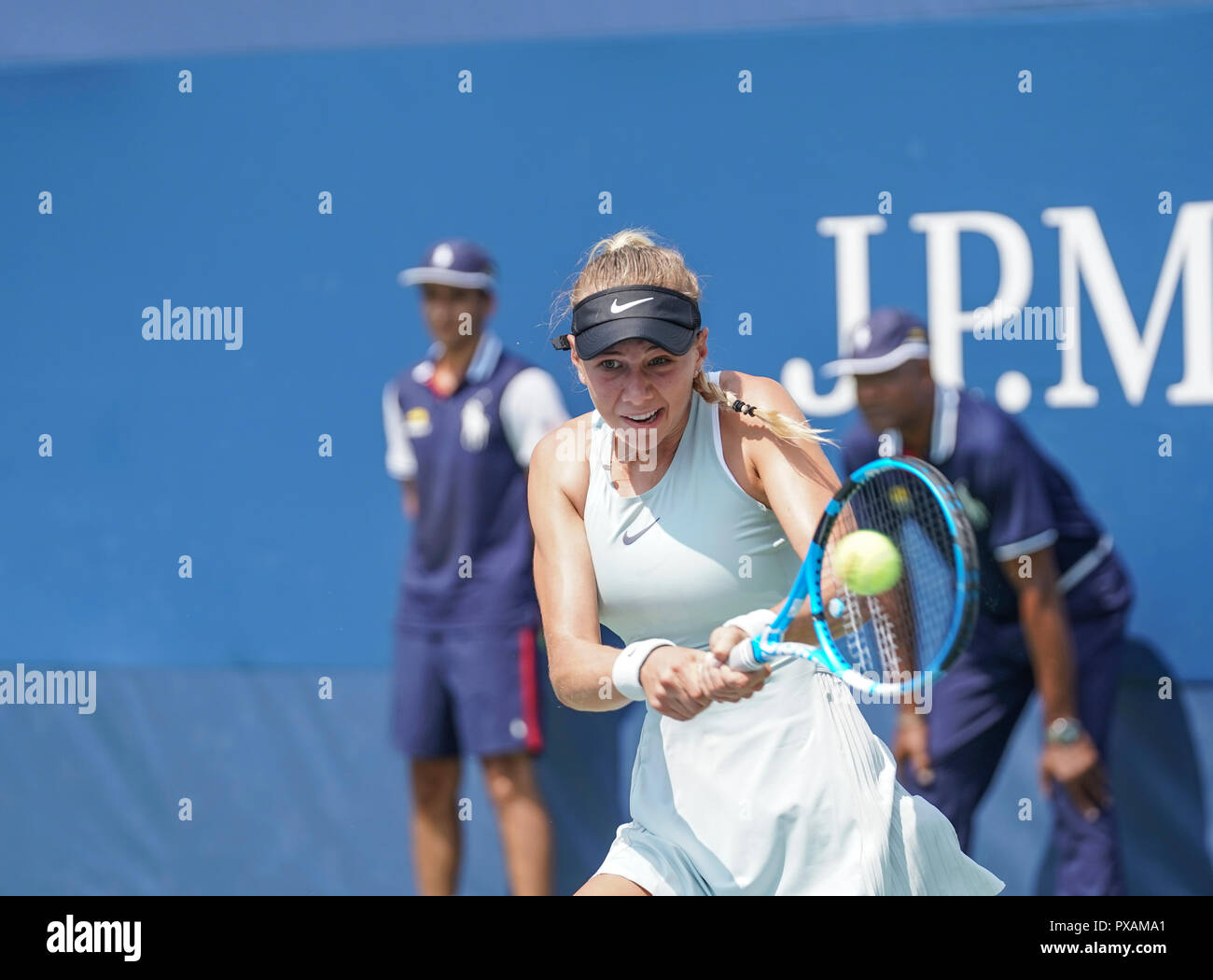 Amanda townsend hi-res stock photography and images - Alamy