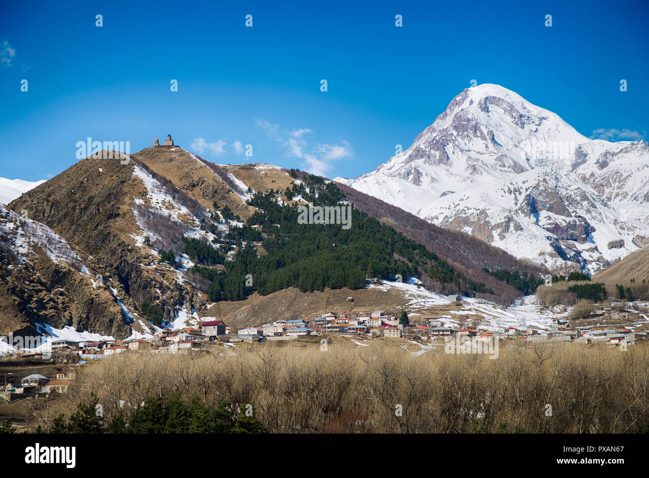 Beautiful mountains in kazbegi georgia hi-res stock photography and images - Alamy