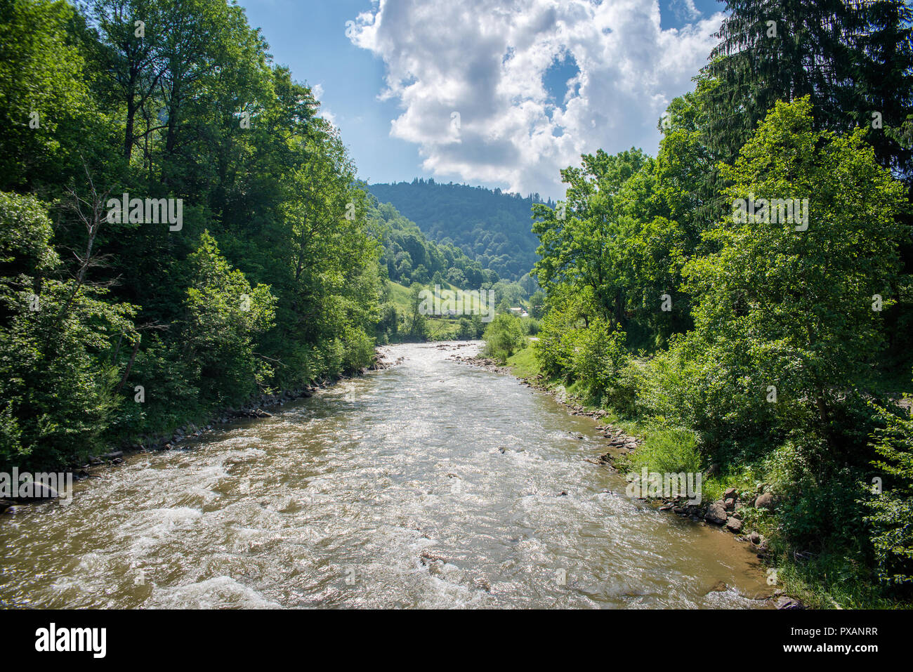 Fast flowing river rock hi-res stock photography and images - Alamy