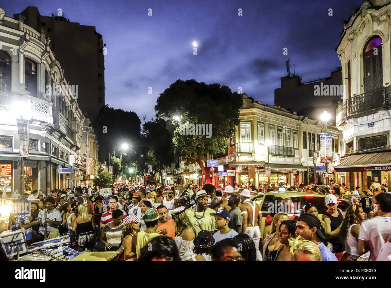 Rio de Janeiro, Lapa, street carnival, Brazil Stock Photo - Alamy