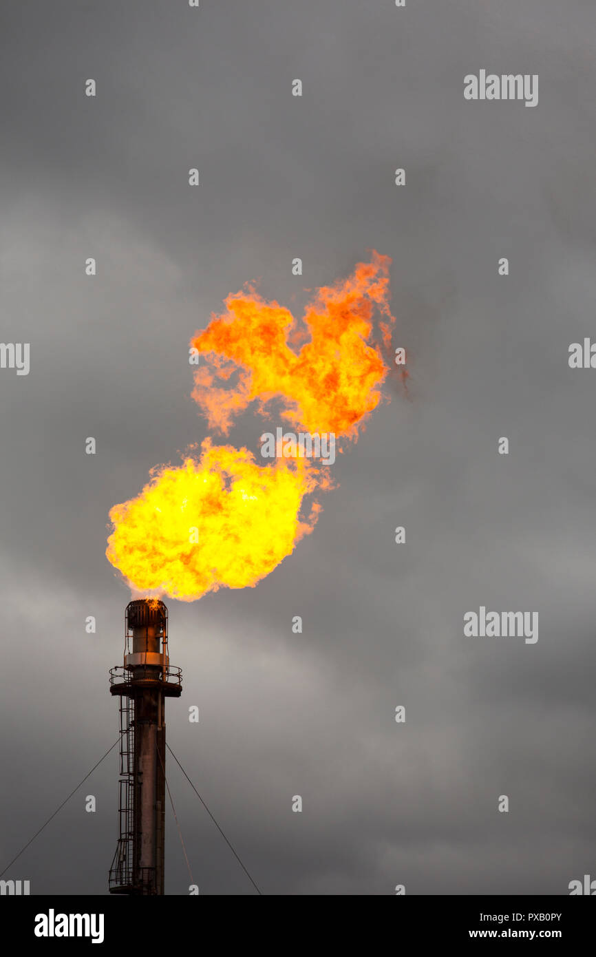 Gas Flaring Grangemouth High Resolution Stock Photography and Images ...