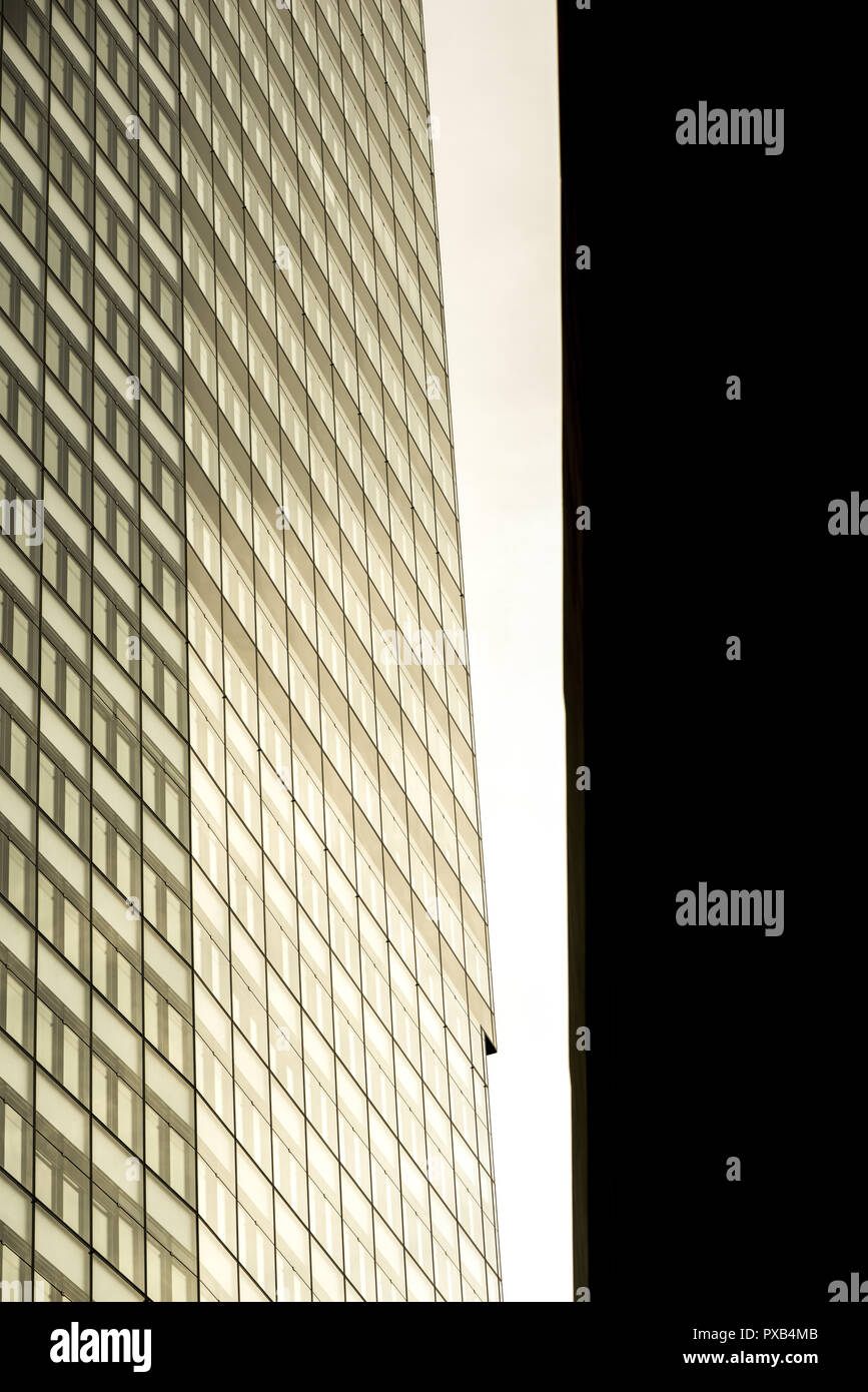 Modern architecture skyscraper izd tower hi-res stock photography and ...