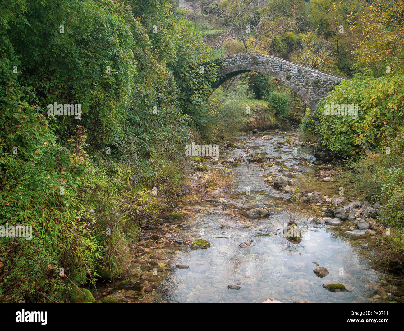 Apuan alps bridge architecture hi-res stock photography and images - Alamy