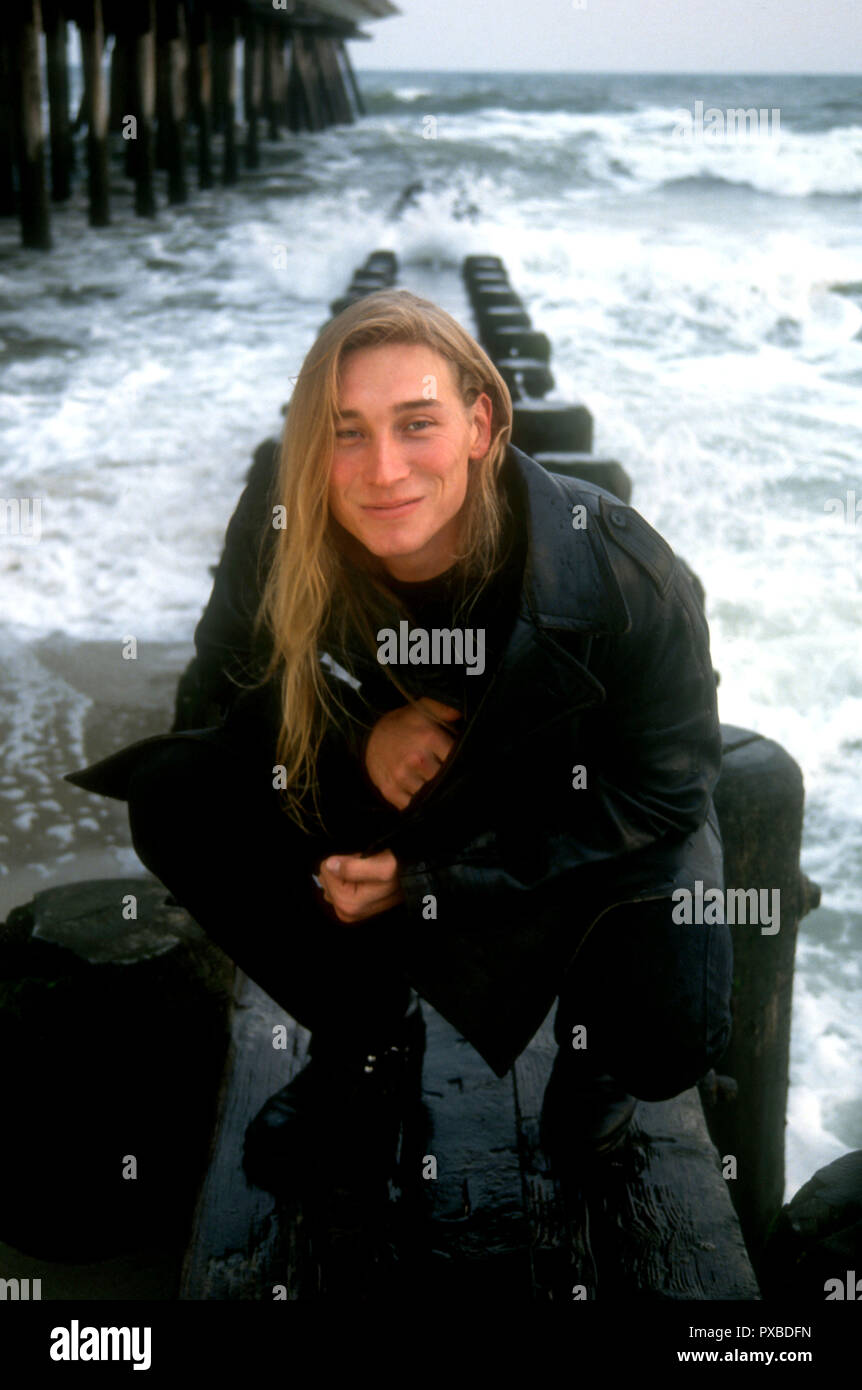 NEW YORK, NY - OCTOBER 24: (EXCLUSIVE) Actor/dancer/choreographer Aaron ...
