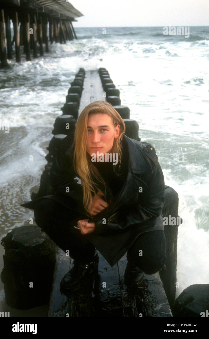 NEW YORK, NY - OCTOBER 24: (EXCLUSIVE) Actor/dancer/choreographer Aaron ...