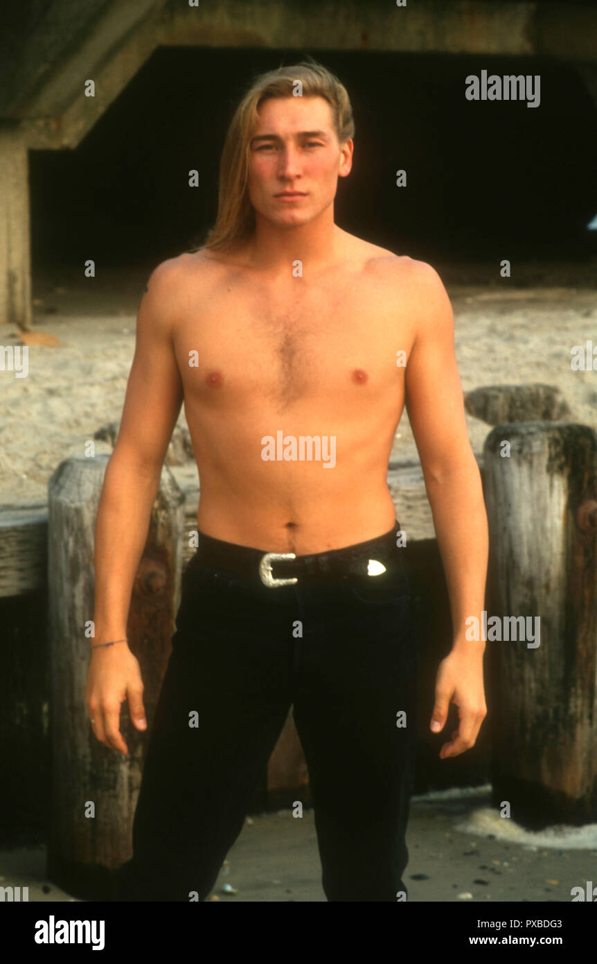 NEW YORK, NY - OCTOBER 24: (EXCLUSIVE) Actor/dancer/choreographer Aaron James Cash poses during ...