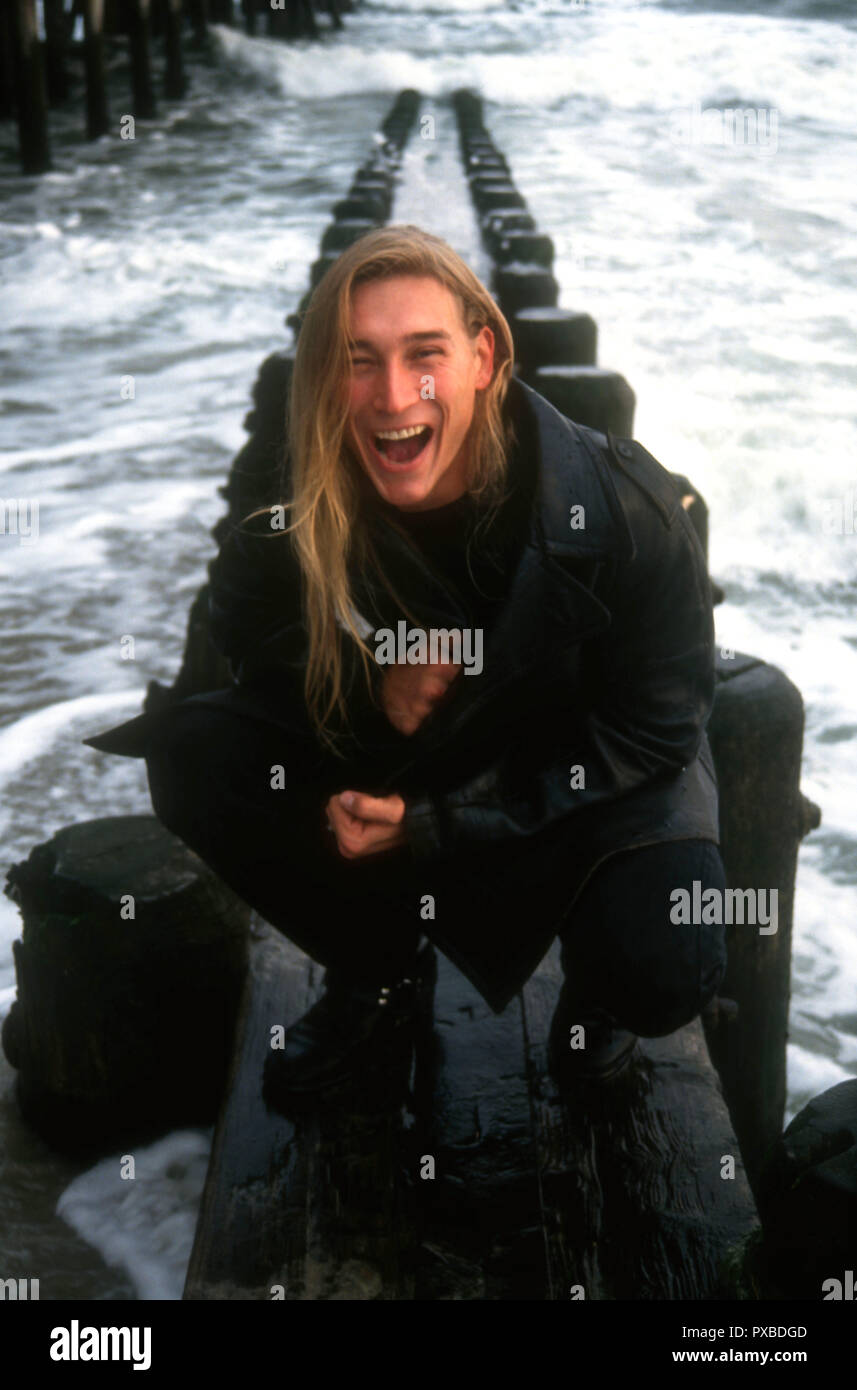 NEW YORK, NY - OCTOBER 24: (EXCLUSIVE) Actor/dancer/choreographer Aaron ...