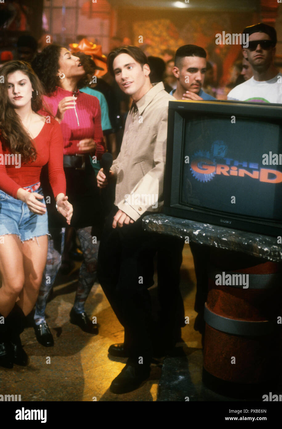 NEW YORK, NY - OCTOBER 30: (EXCLUSIVE) Television personality Eric Nies ...