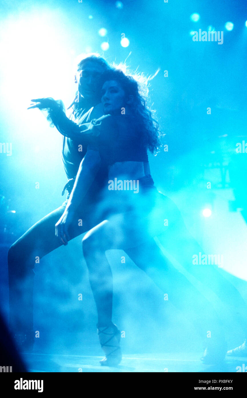 NEW YORK, NY - NOVEMBER 1: Dancers Aaron Cash and Michelle Mirkovich ...