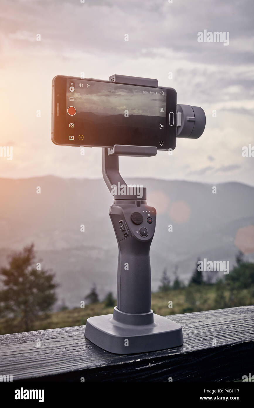 Handheld stabilizer for your phone is ready to capture stunning terrain ...