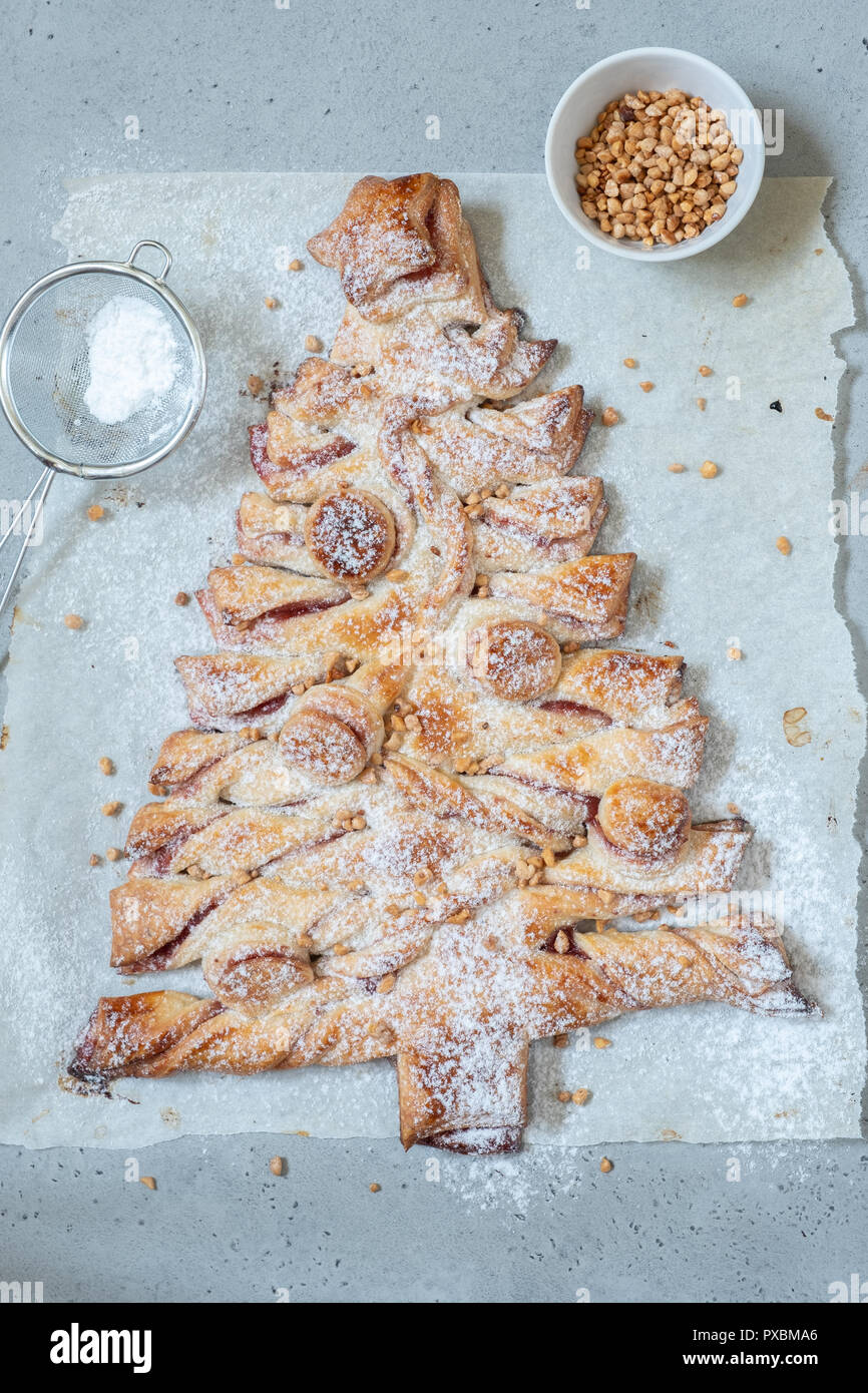 Christmas tree puff pastry pie Stock Photo - Alamy