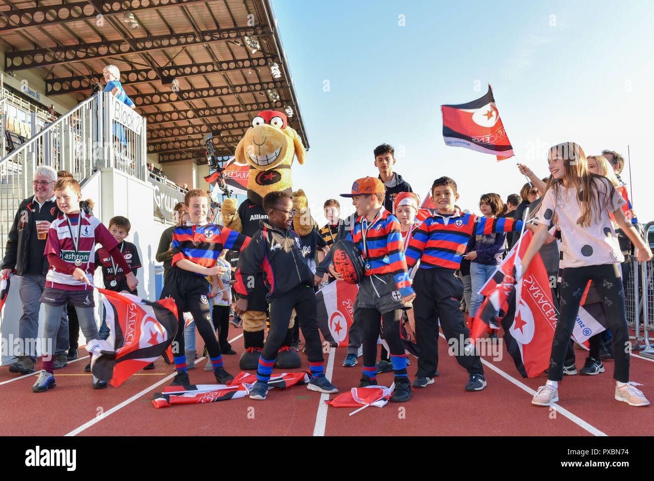 Champions league mascot hi-res stock photography and images - Alamy
