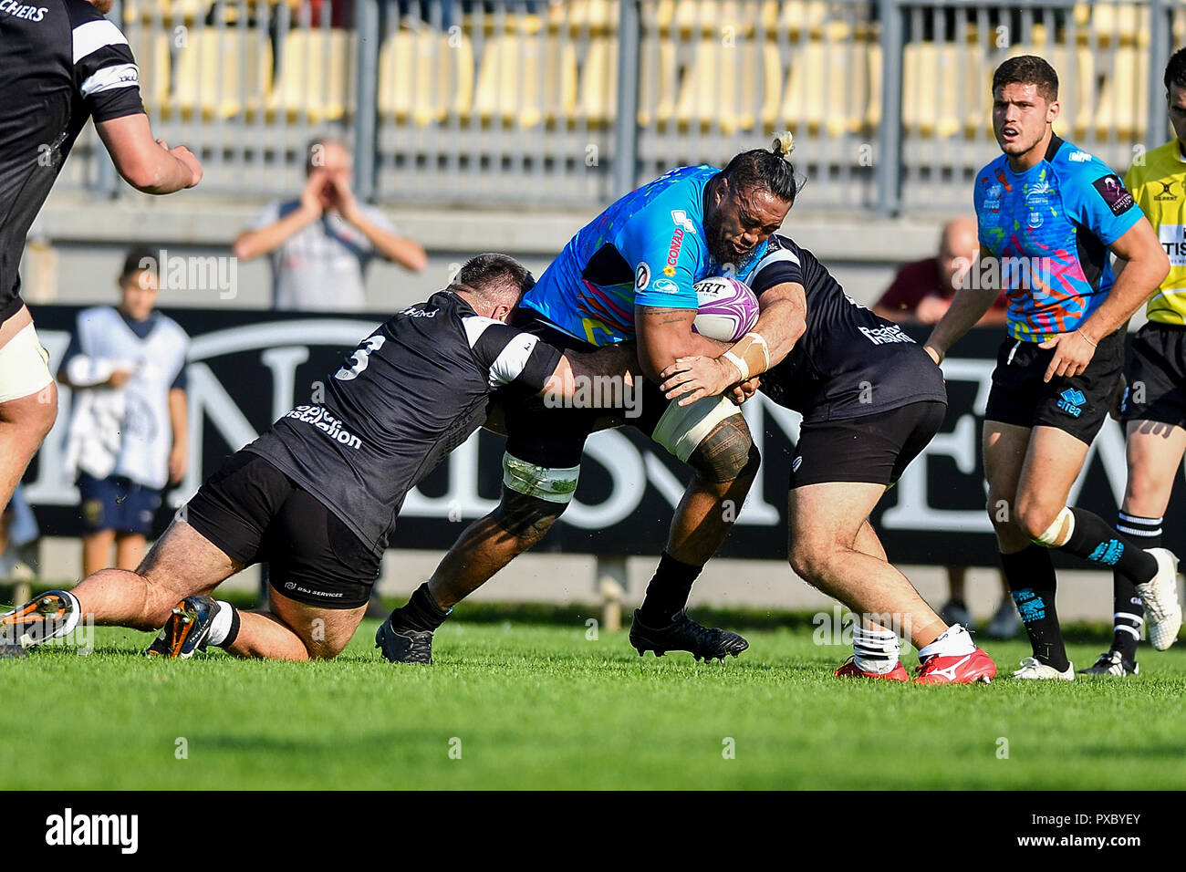 Pop Pass Rugby High Resolution Stock Photography and Images - Alamy