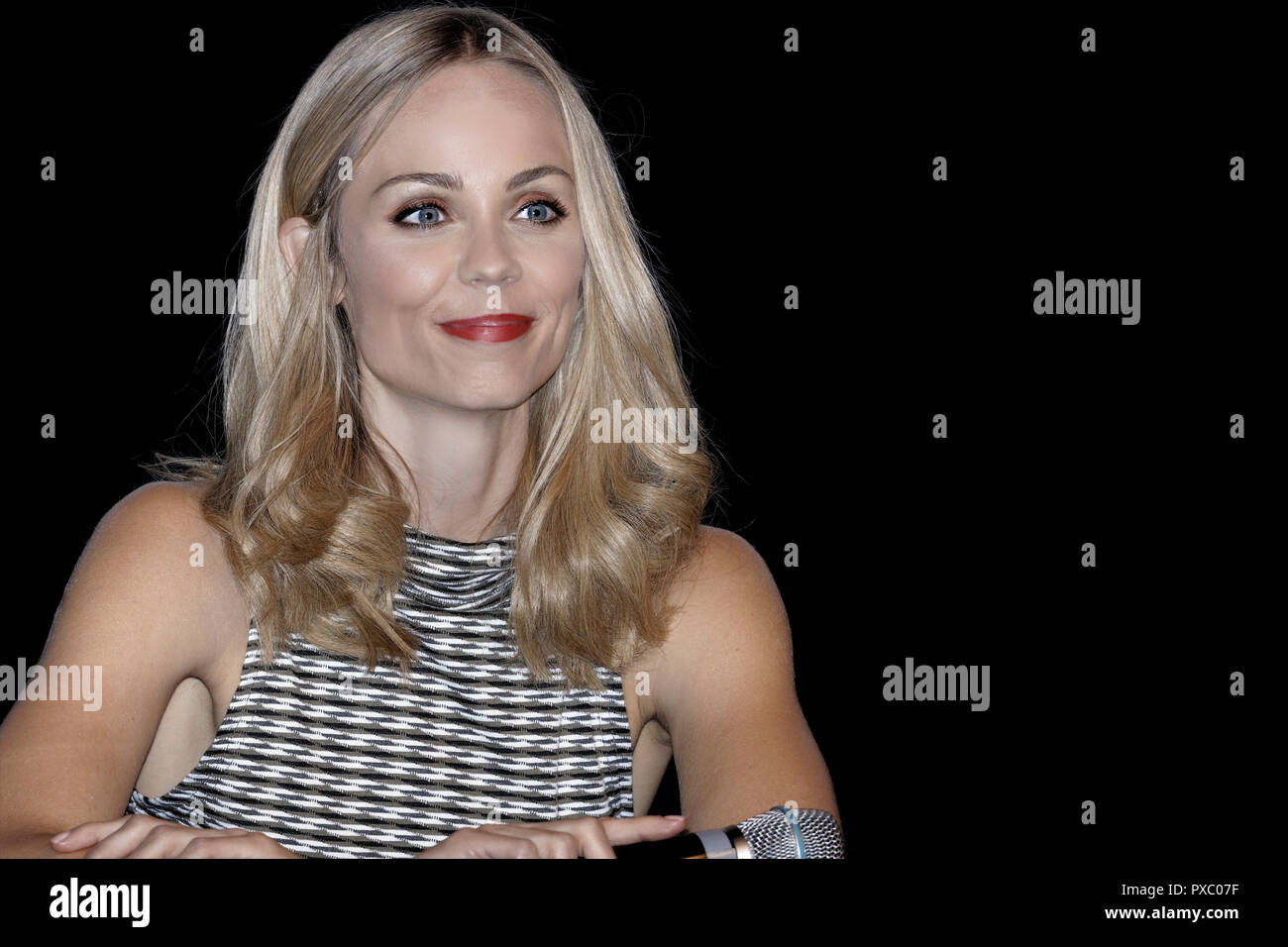 Paris, France. 20th Oct, 2018. Actress Laura Vandervoort (Kara Zor-El ...
