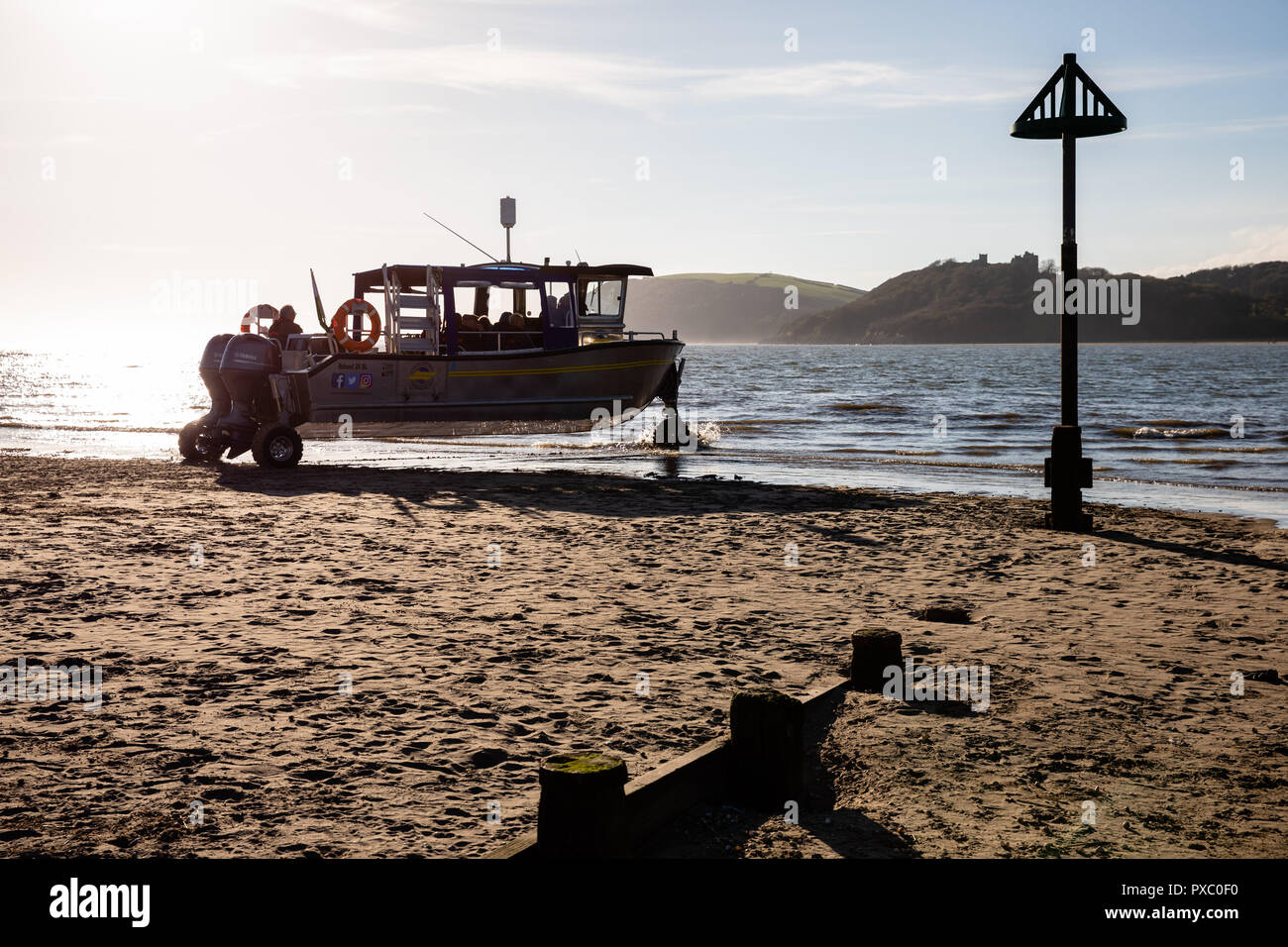 Ferryside from llansteffan hi-res stock photography and images - Alamy
