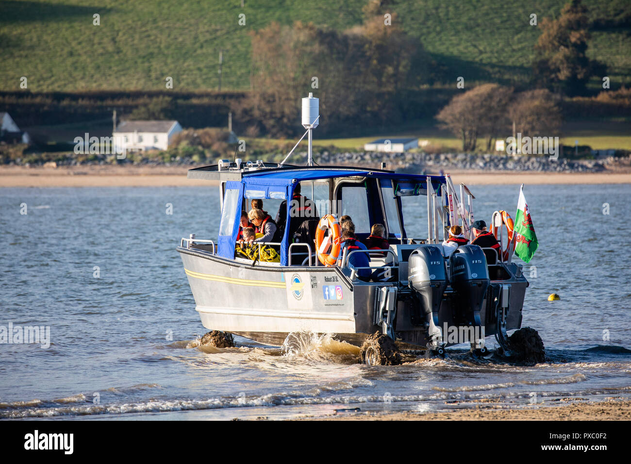 Ferryside from llansteffan hi-res stock photography and images - Alamy