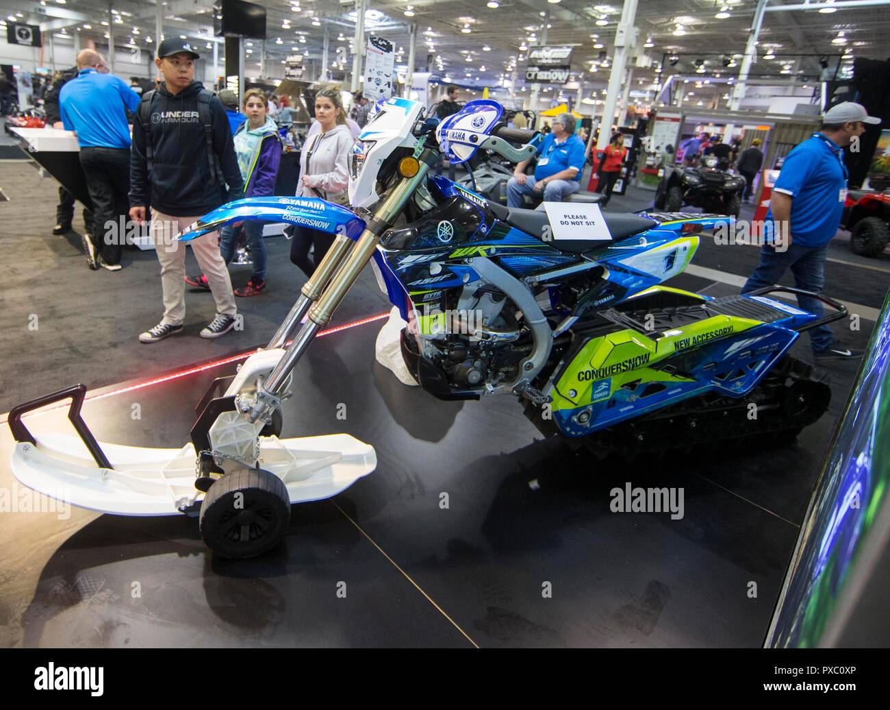 Toronto, Canada. 20th Oct, 2018. People visit the 2018 Toronto ...