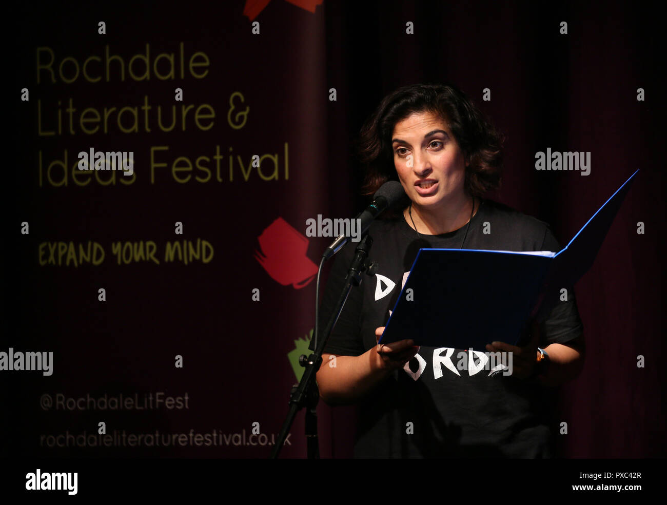 Mina anwar hi-res stock photography and images - Alamy