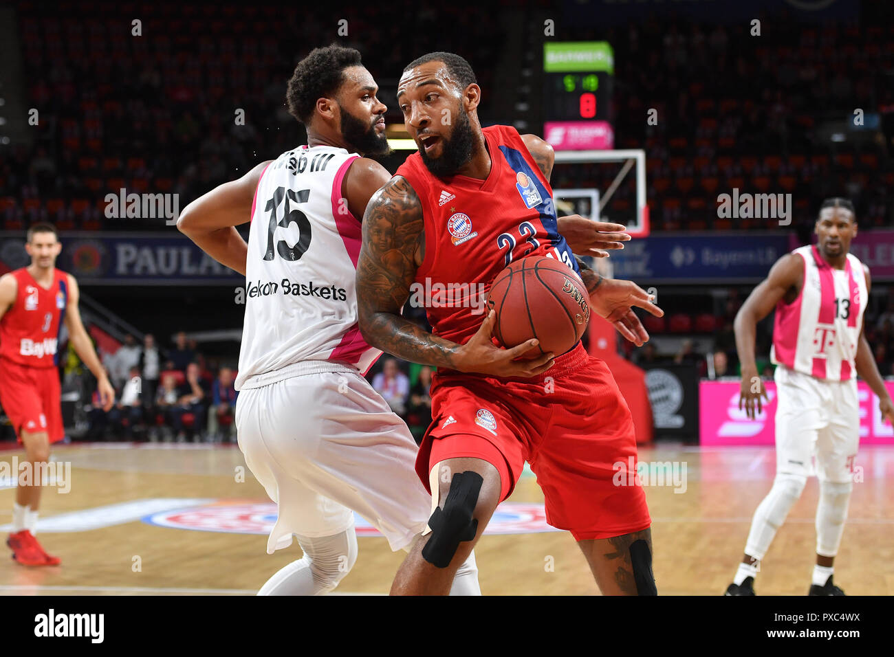 Munich, Deutschland. 21st Oct, 2018. Derrick WILLIAMS (FCB), action ...