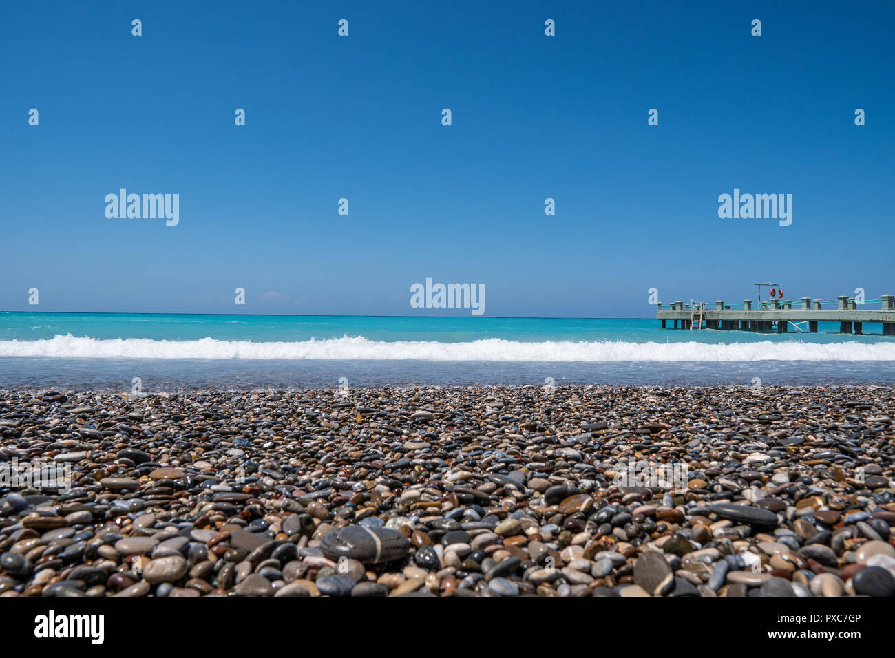 Blue ocean beach hi-res stock photography and images - Alamy