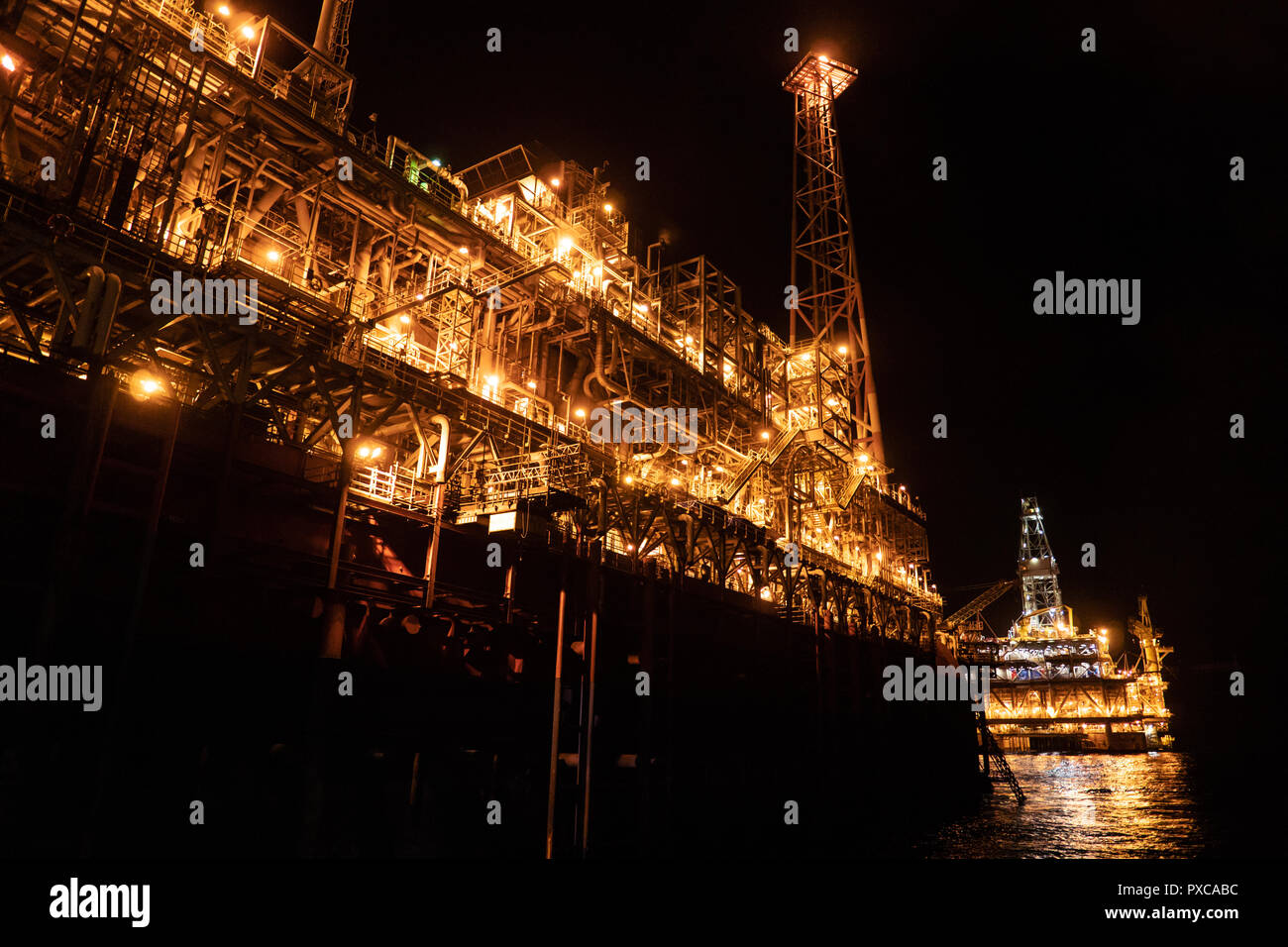 Oil Platform Rig Night Offshore Energy High Resolution Stock ...