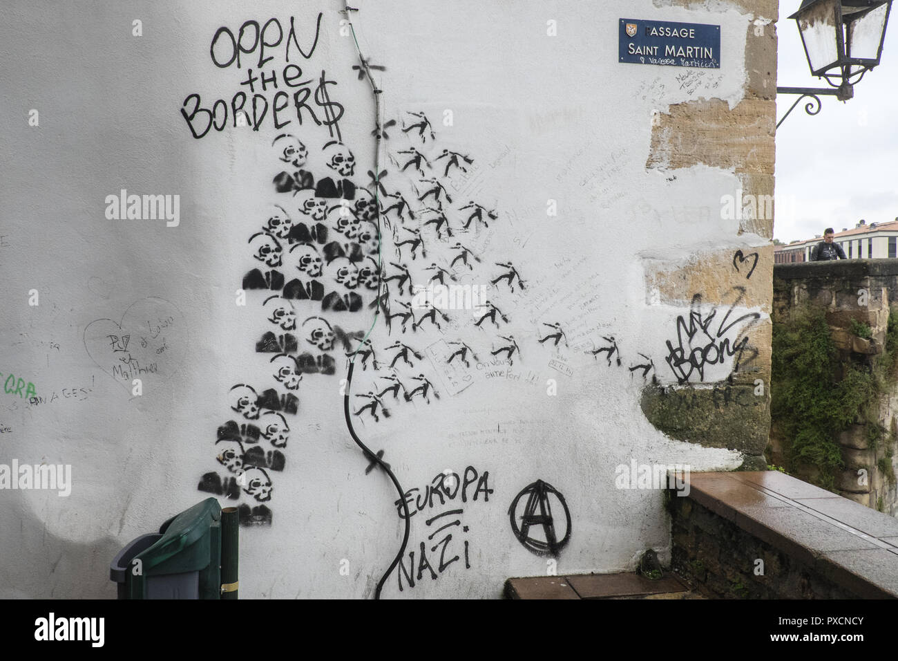 Anarchy graffiti hi-res stock photography and images - Alamy