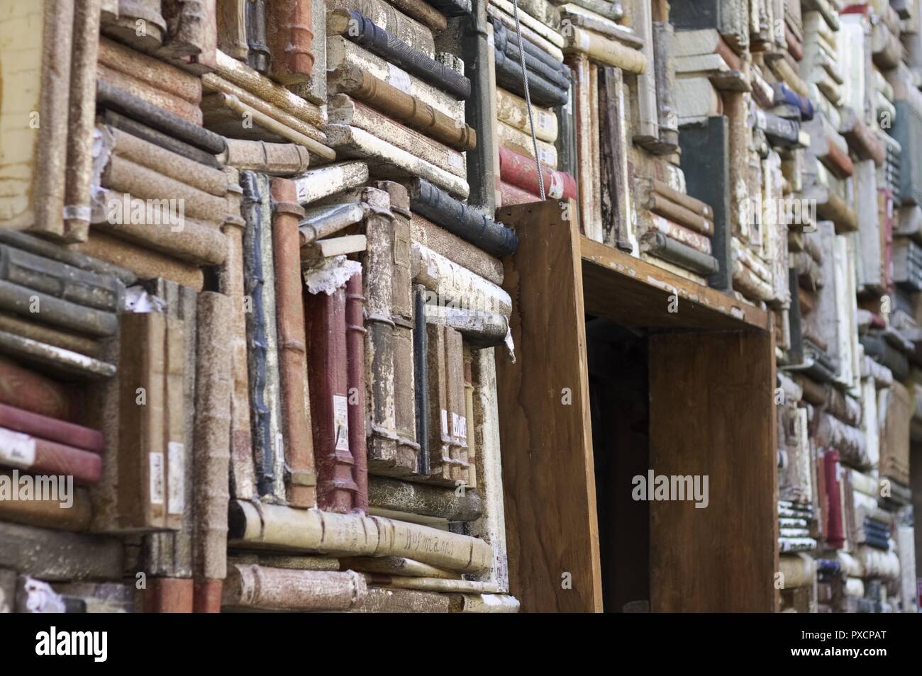 Library background - Wall with books on the street - Books textured ...