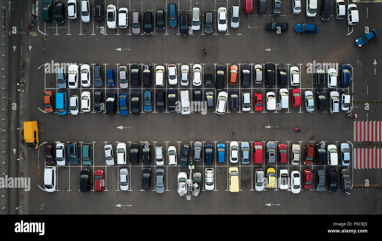 Car top view hi-res stock photography and images - Alamy