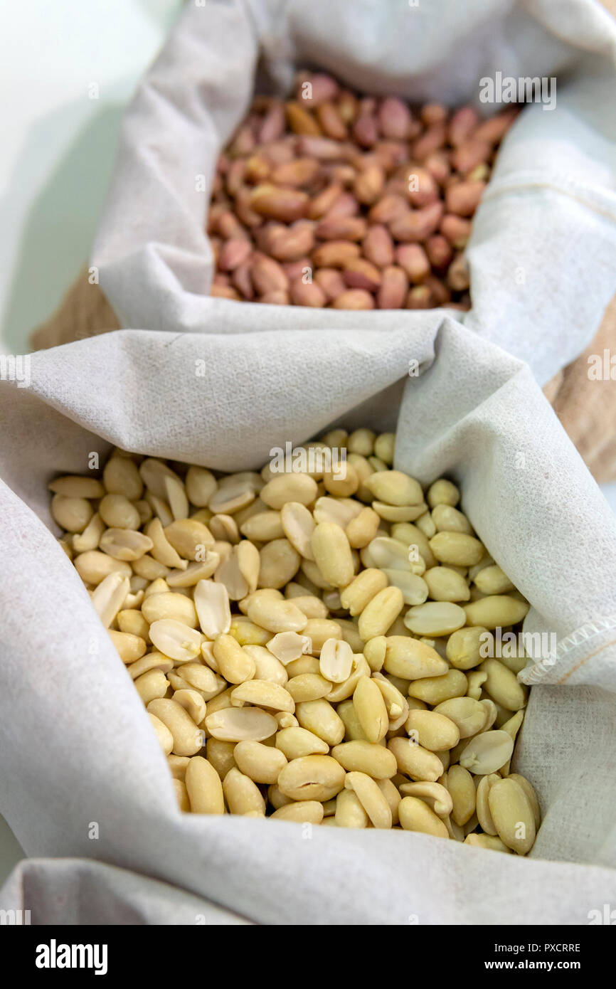 Peanuts in a bag hi-res stock photography and images - Alamy