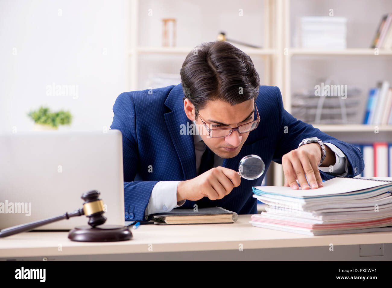 Judge looking evidence hi-res stock photography and images - Alamy