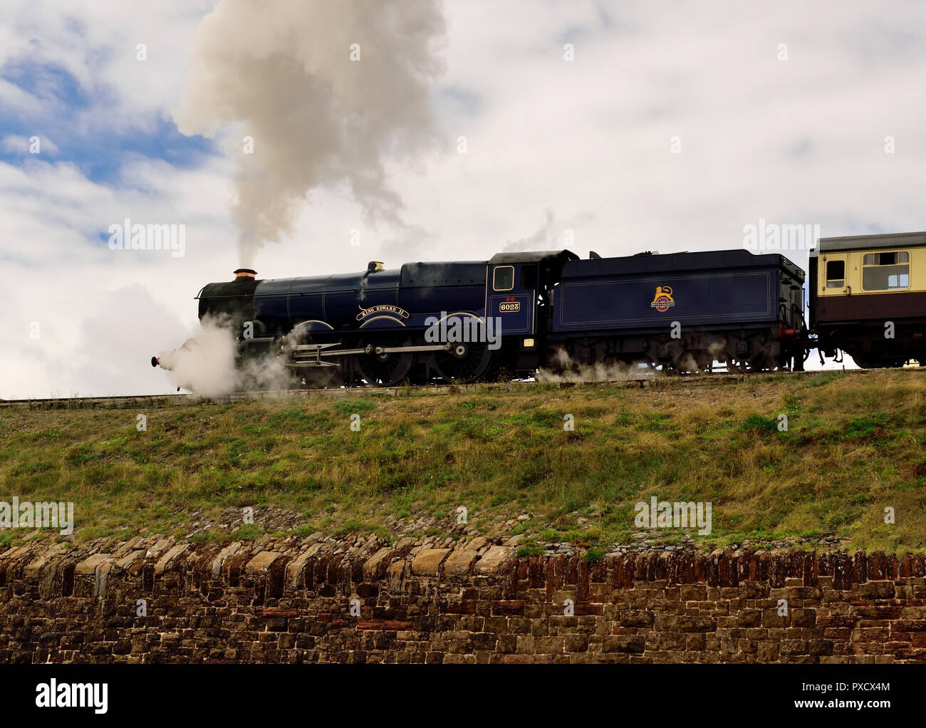 GWR King class loco No 6023 King Edward II leaves Goodrington for ...