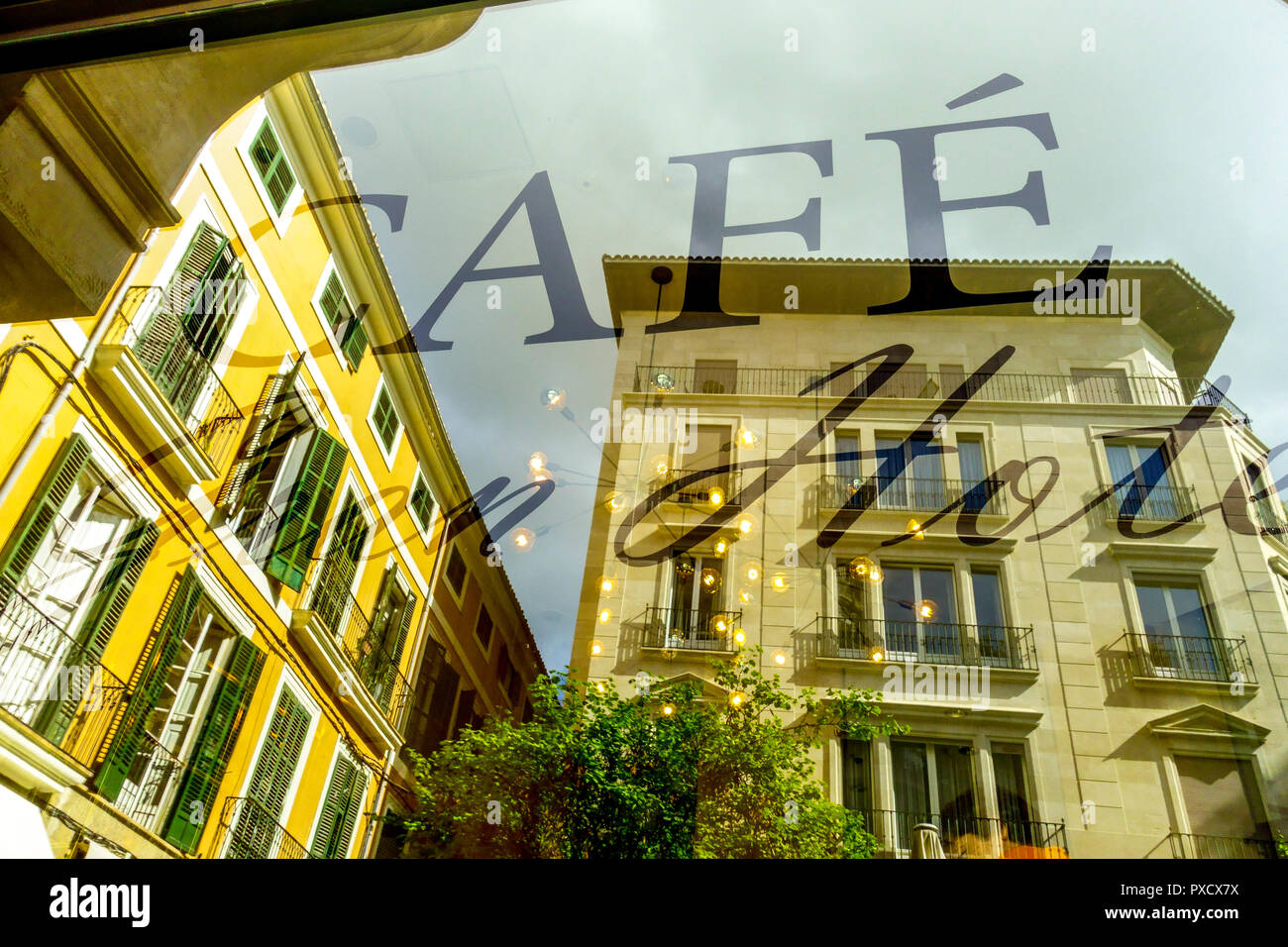 Cafe window hi-res stock photography and images - Alamy