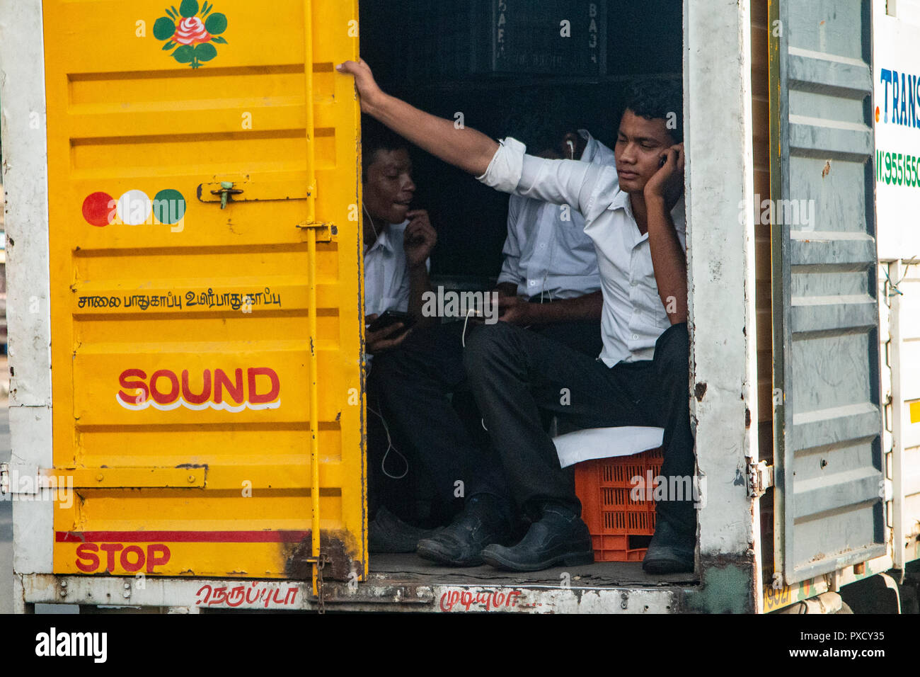 Indian truck back hi-res stock photography and images - Alamy