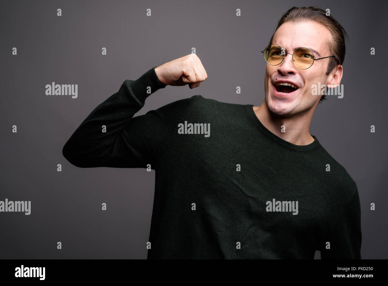 Man thinking victory head hi-res stock photography and images - Alamy