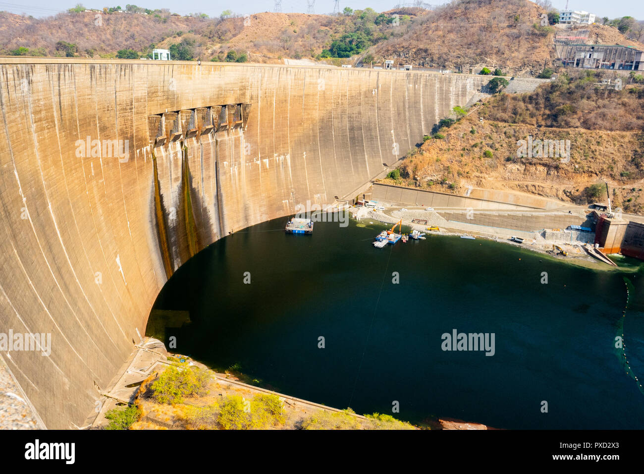 Lake Kariba dam, Zimbabwe Stock Photo - Alamy