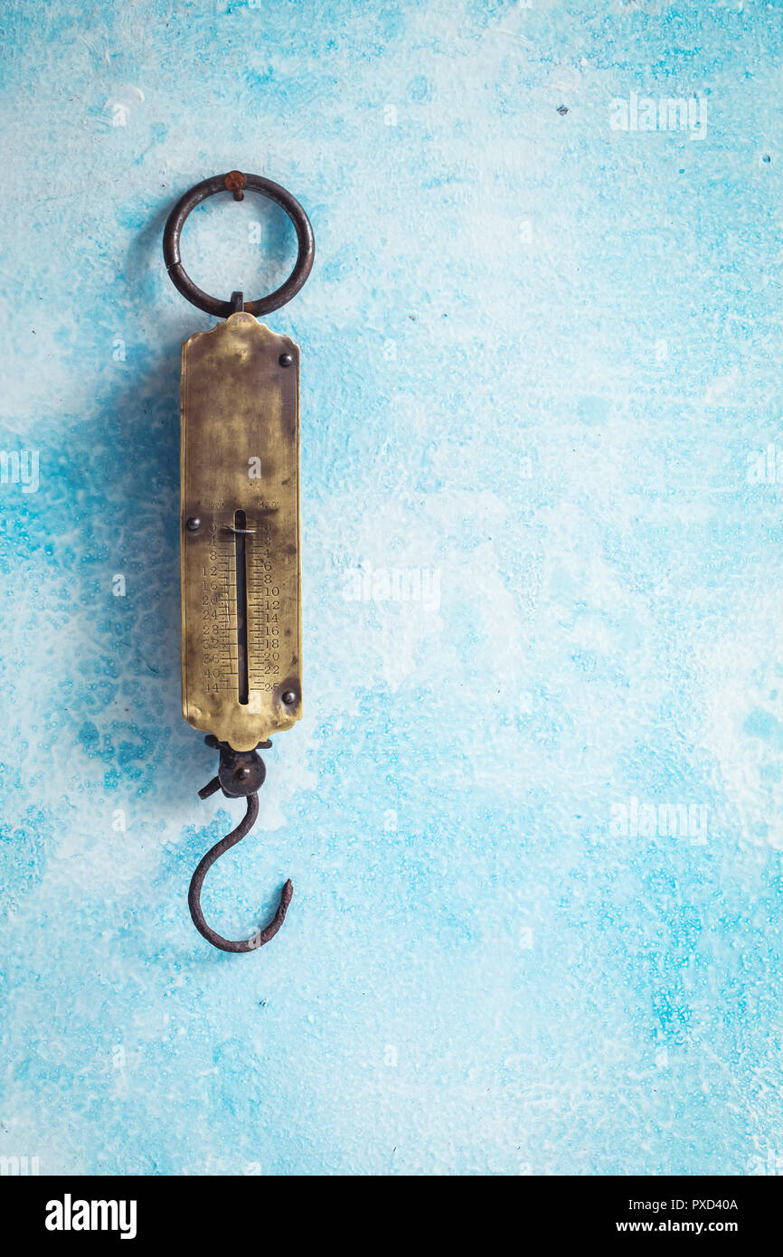 Spring balance scale hi-res stock photography and images - Alamy