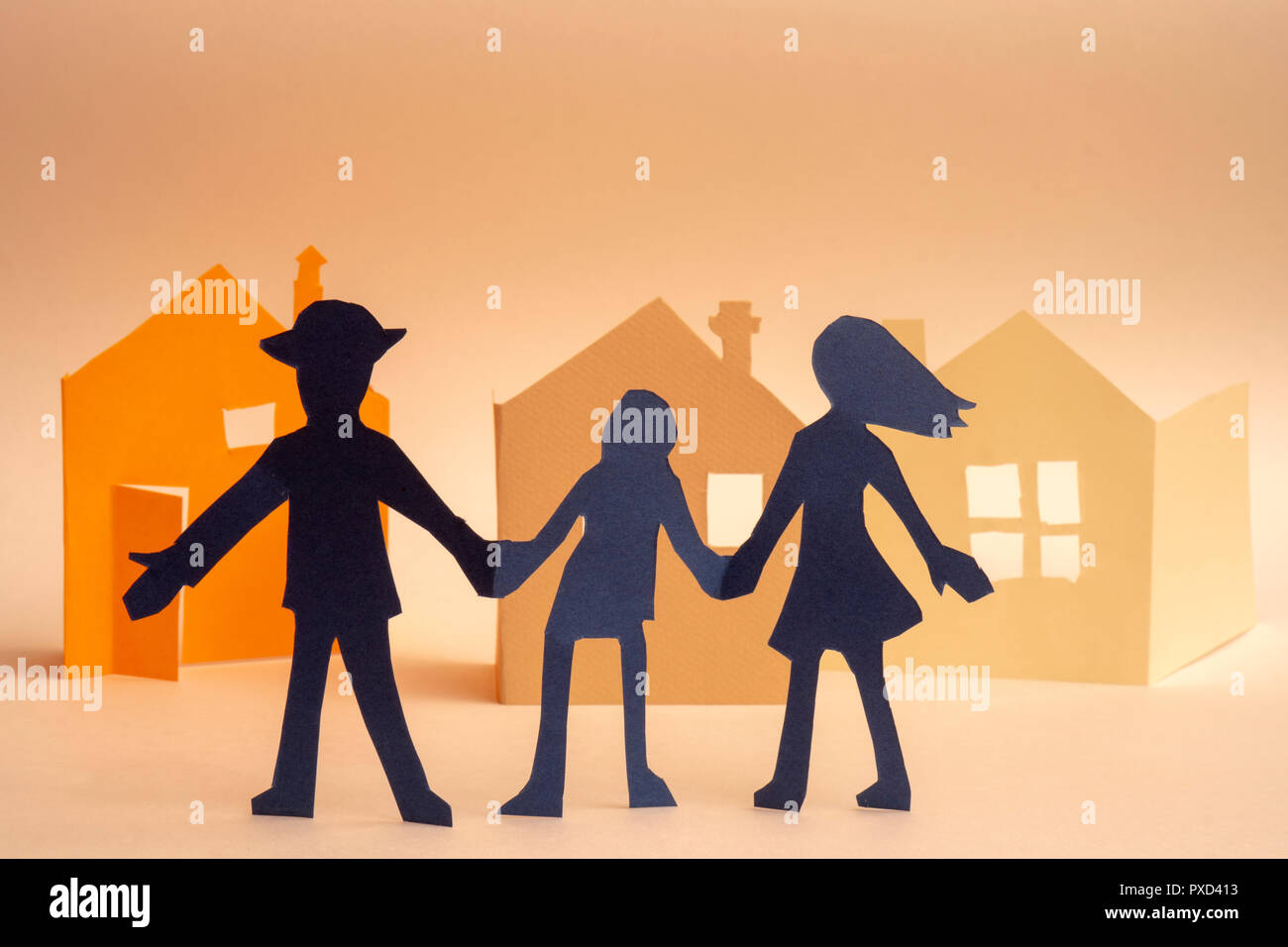 Cut out paper people chain hi-res stock photography and images - Alamy