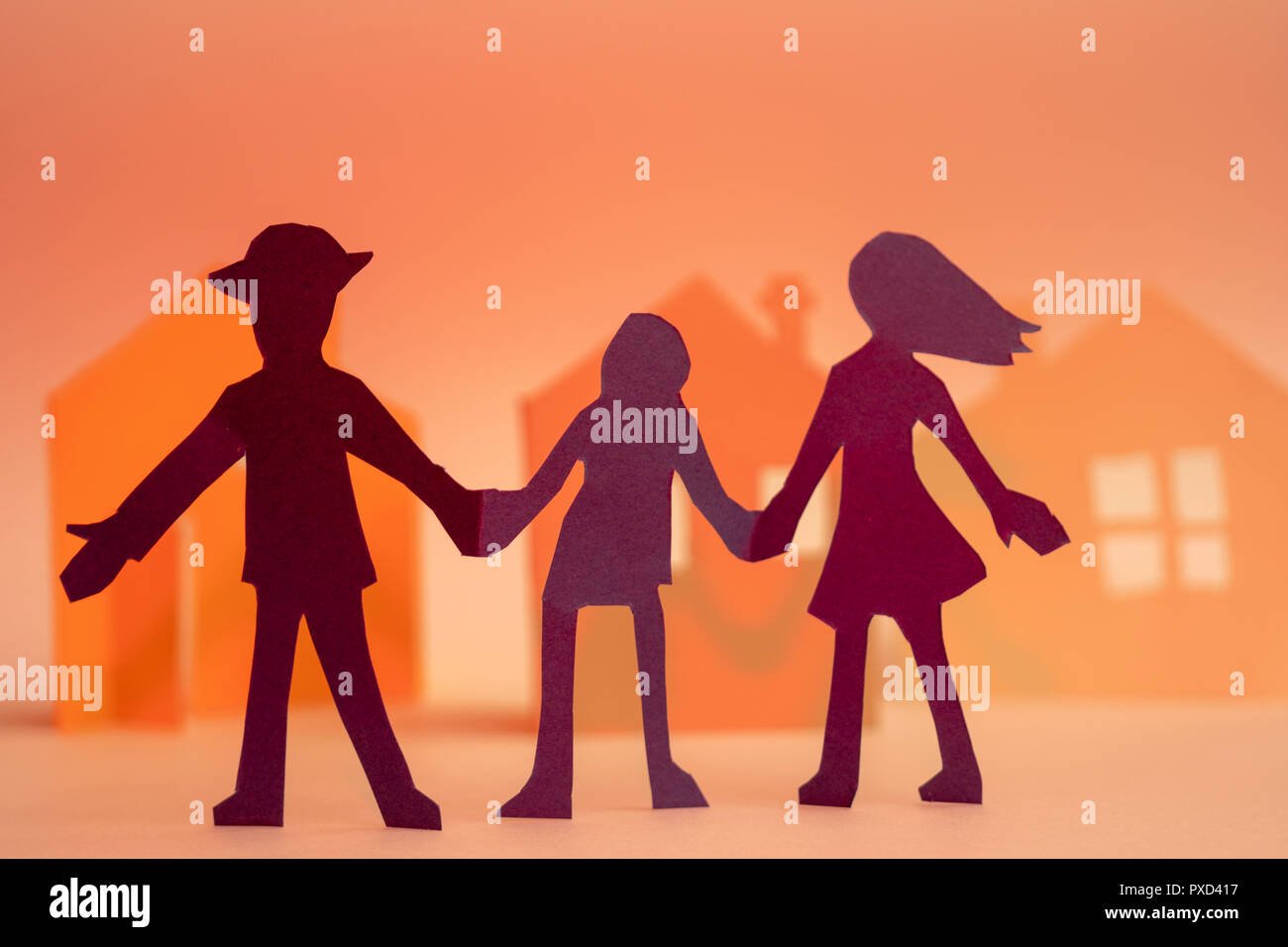 Paper chain people and houses hi-res stock photography and images - Alamy