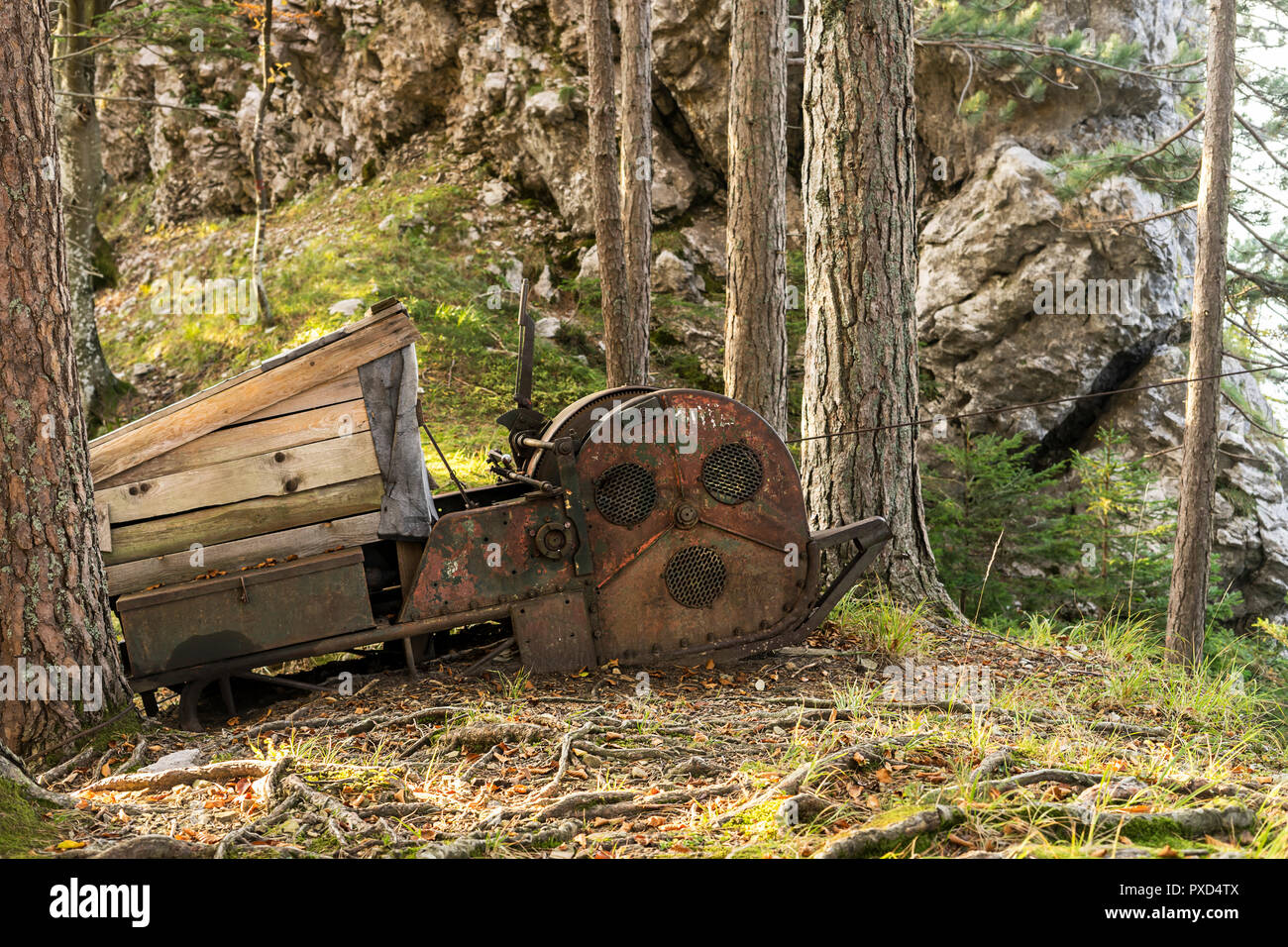 Transporting heavy goods hi-res stock photography and images - Alamy