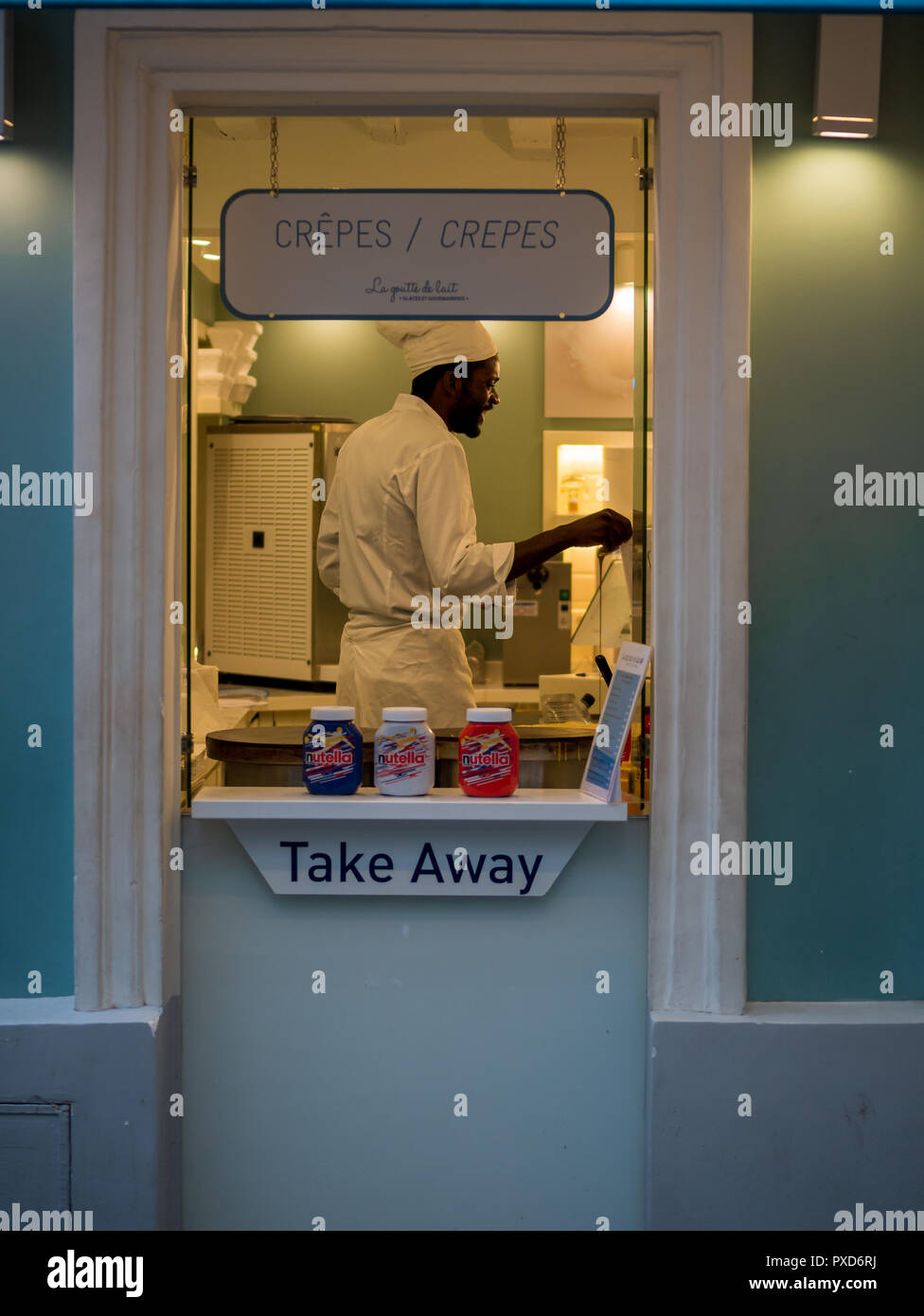 Take away counter hi-res stock photography and images - Alamy