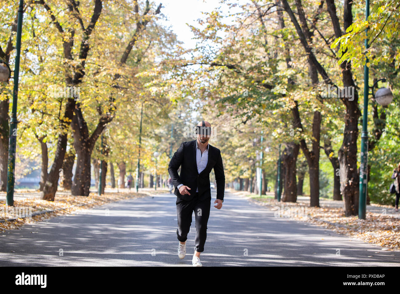 Man have fun with Virtual Reality VR Headset BOX Stock Photo - Alamy