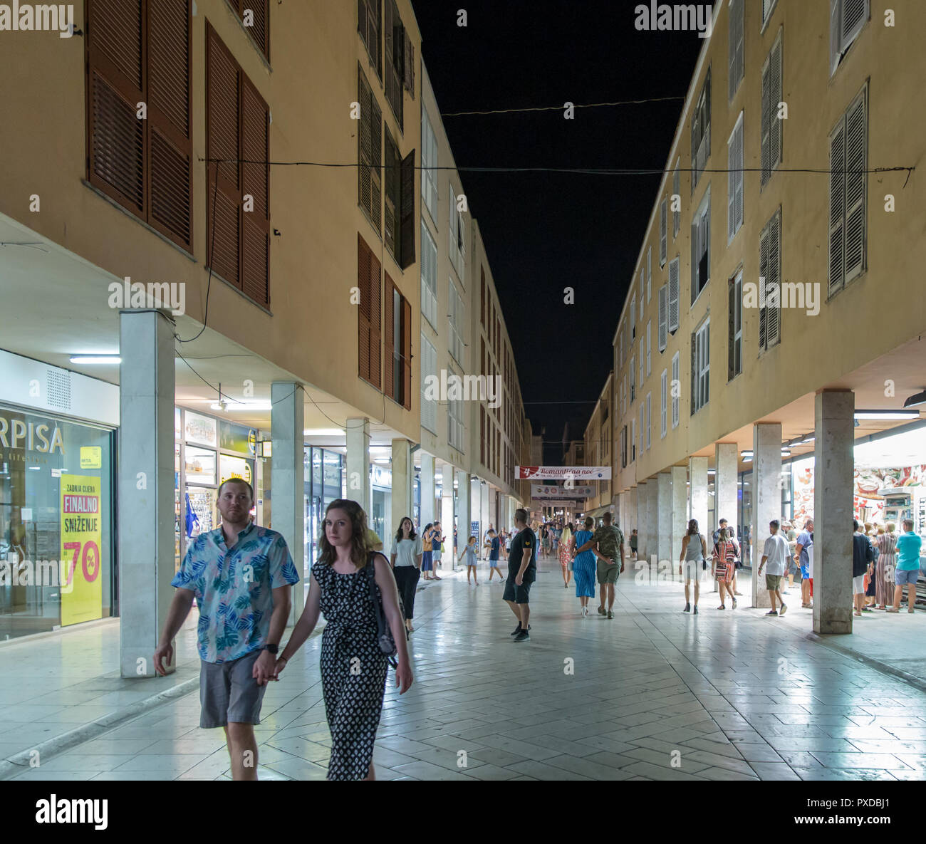 Pedestirans hi-res stock photography and images - Alamy