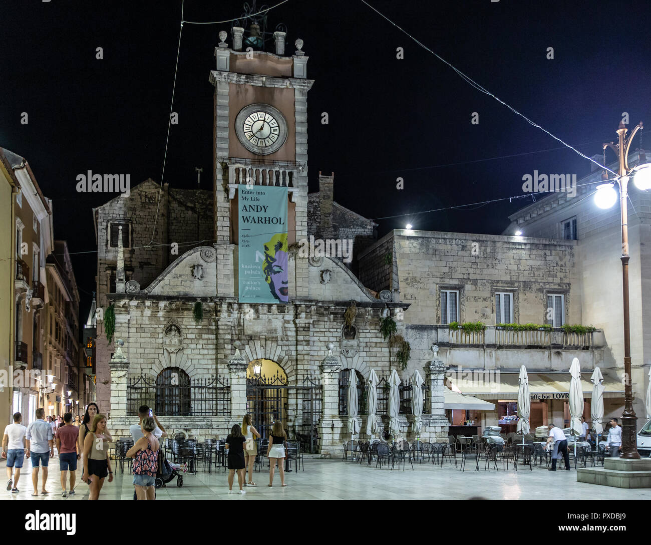 Zadar square hi-res stock photography and images - Alamy