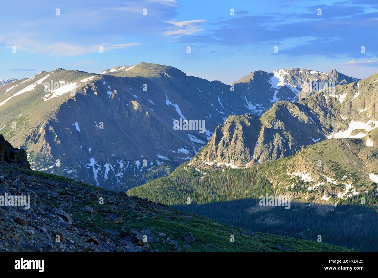 Rock cut overlook of the rocky mountains from the high alpine trail ...