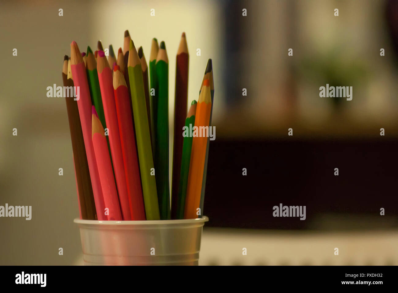 container full of colored pencils ready to draw Stock Photo - Alamy