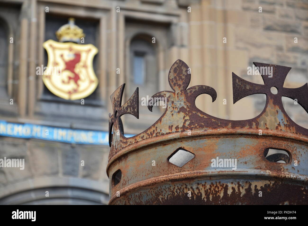 Crown in front of gate to Edinburgh Castle, Royal Stuart coat of arms ...
