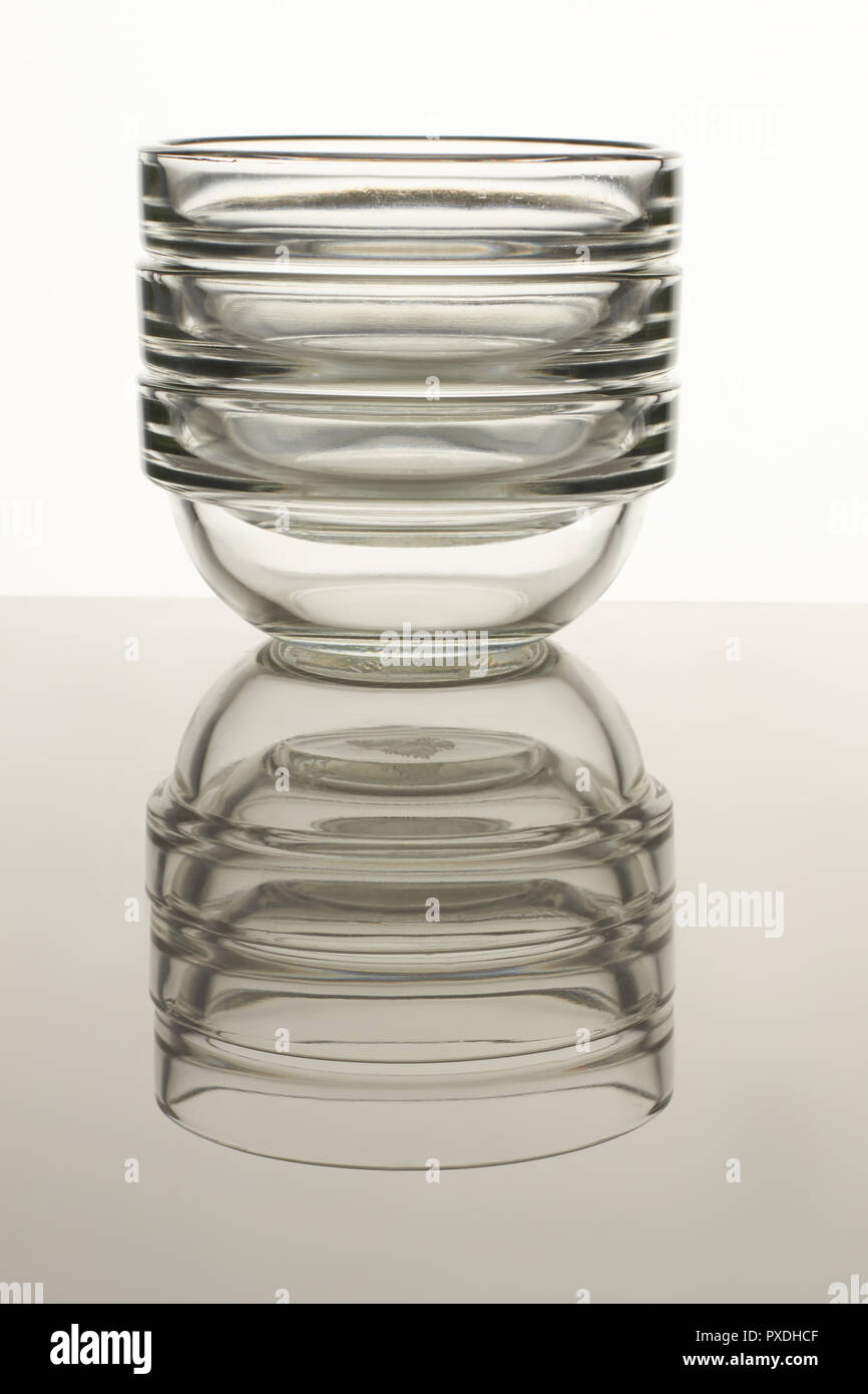 Reflective column hi-res stock photography and images - Alamy