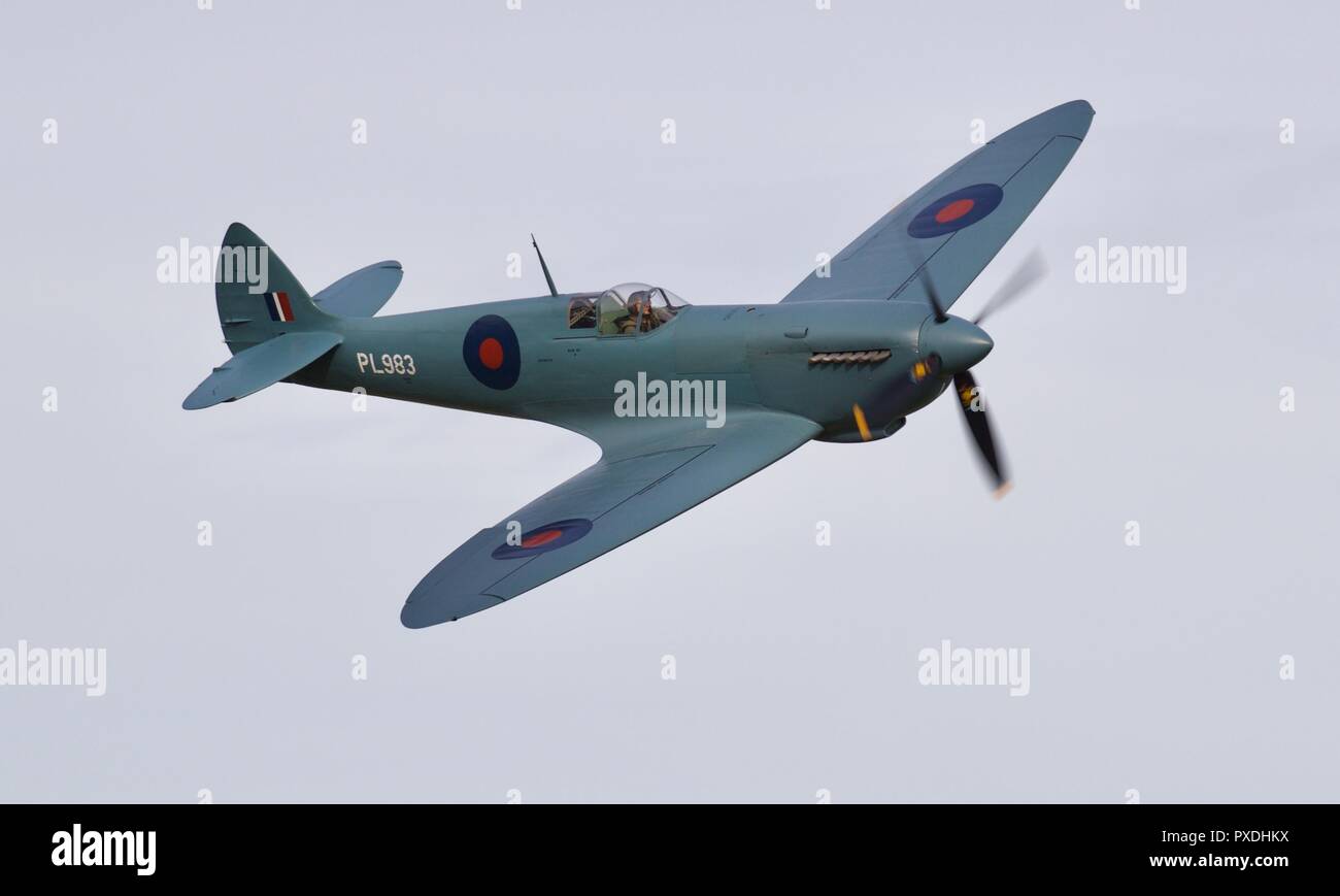 Supermarine Spitfire PRXI PL983 (G-PRXI) flying at Shuttleworth Race ...